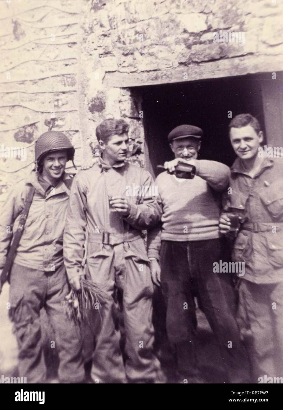 BHR, ddg 80, destroyer, DQ503, Elberg, Honor Them, japan, LHD6 ...