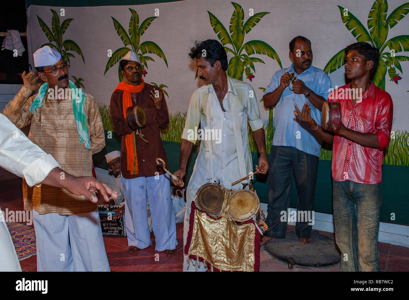 28-May-2010- folk story song performing Gondhal for the Goddess Navi ...