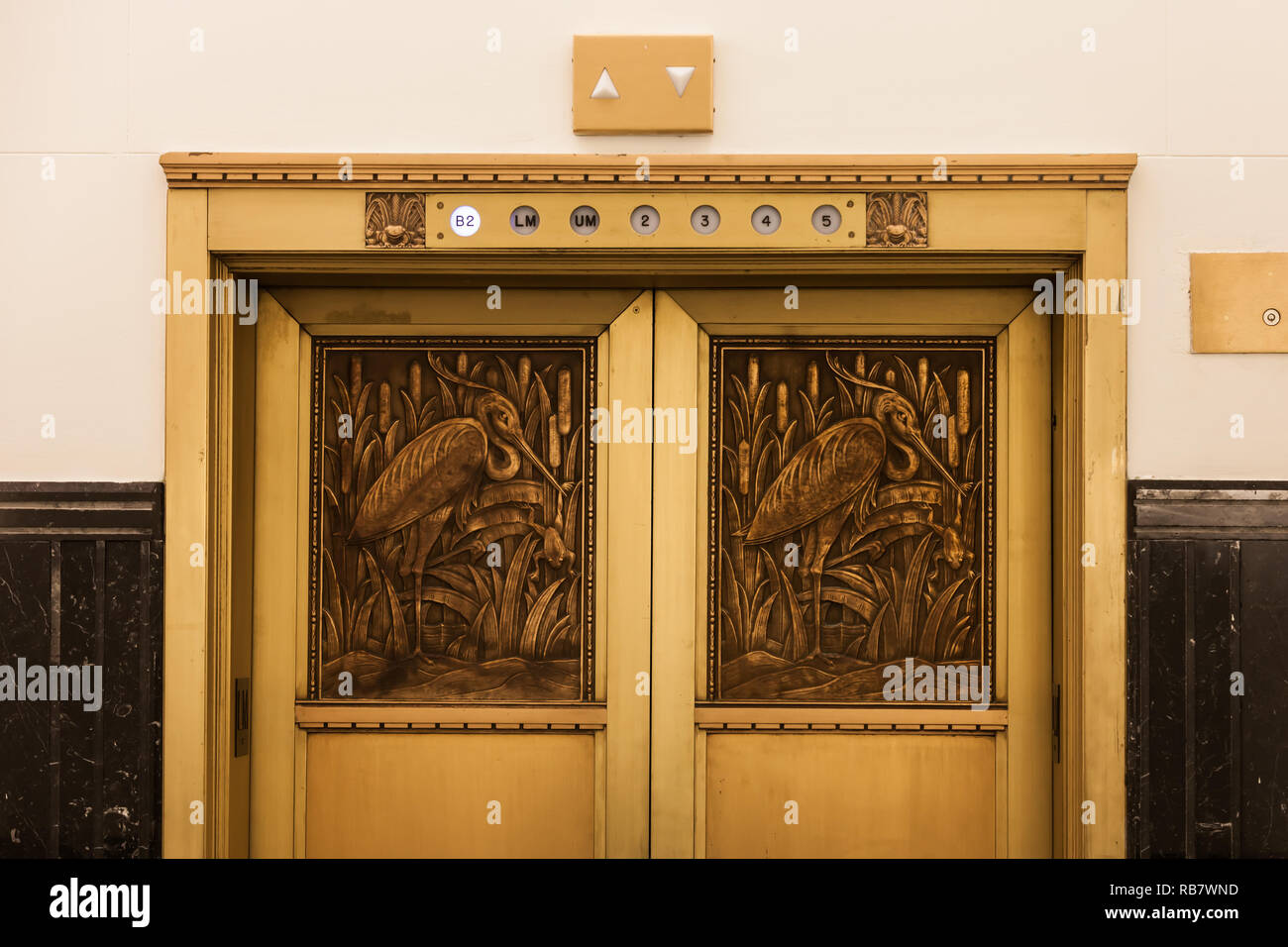 Elevator doors hi-res stock photography and images - Alamy