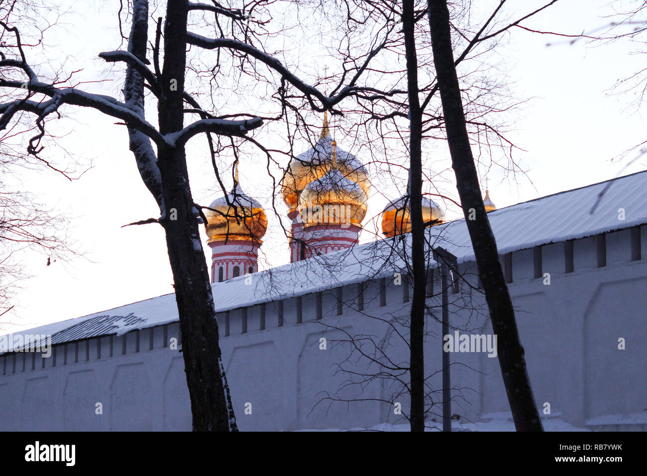 Winter and architecture hi-res stock photography and images - Alamy