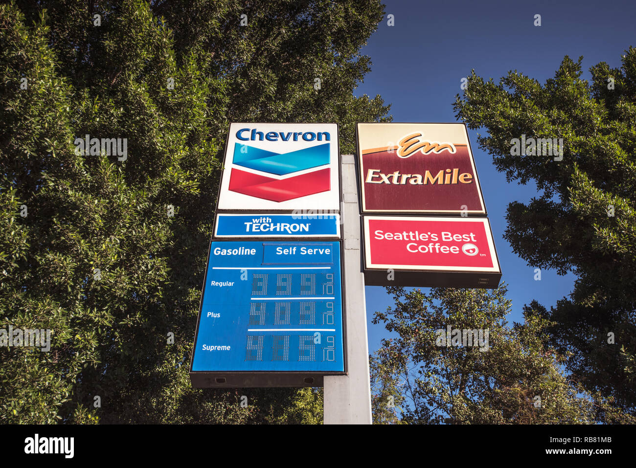 Chevron gas station hi-res stock photography and images - Alamy