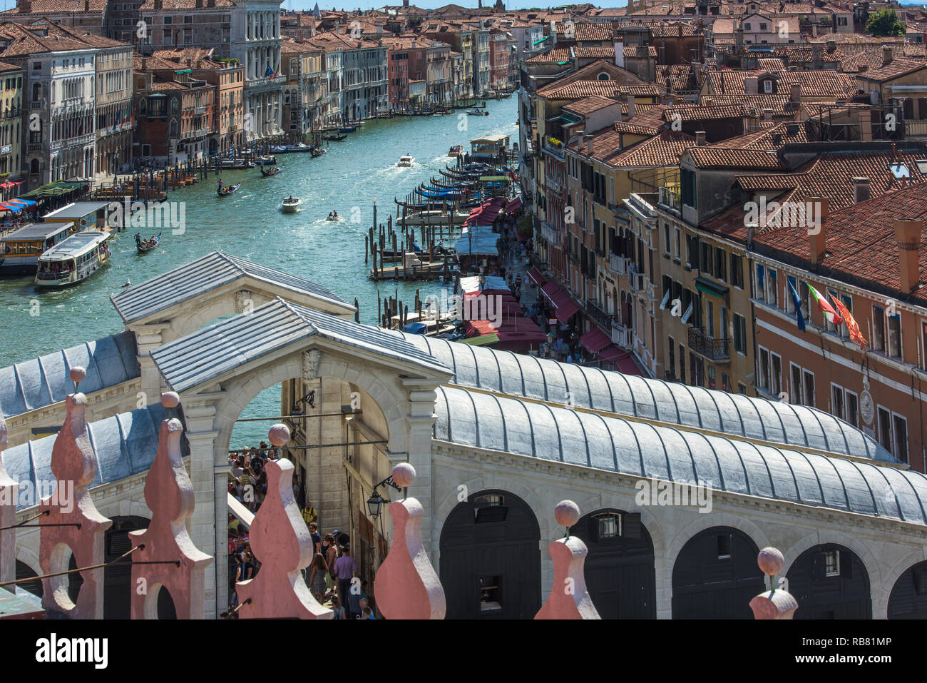 Venice Rialto view from above red roofs Stock Photo - Alamy
