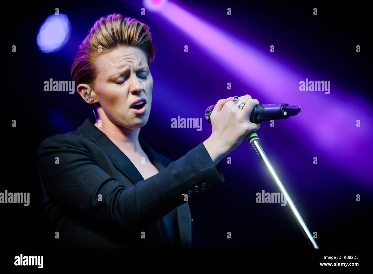 Singer eleanor elly jackson la hi-res stock photography and images - Alamy