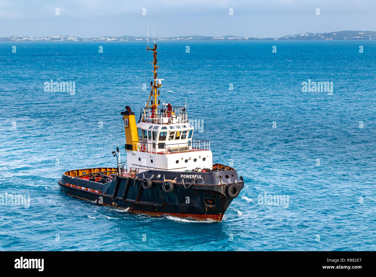 Powerful tug boat hi-res stock photography and images - Alamy