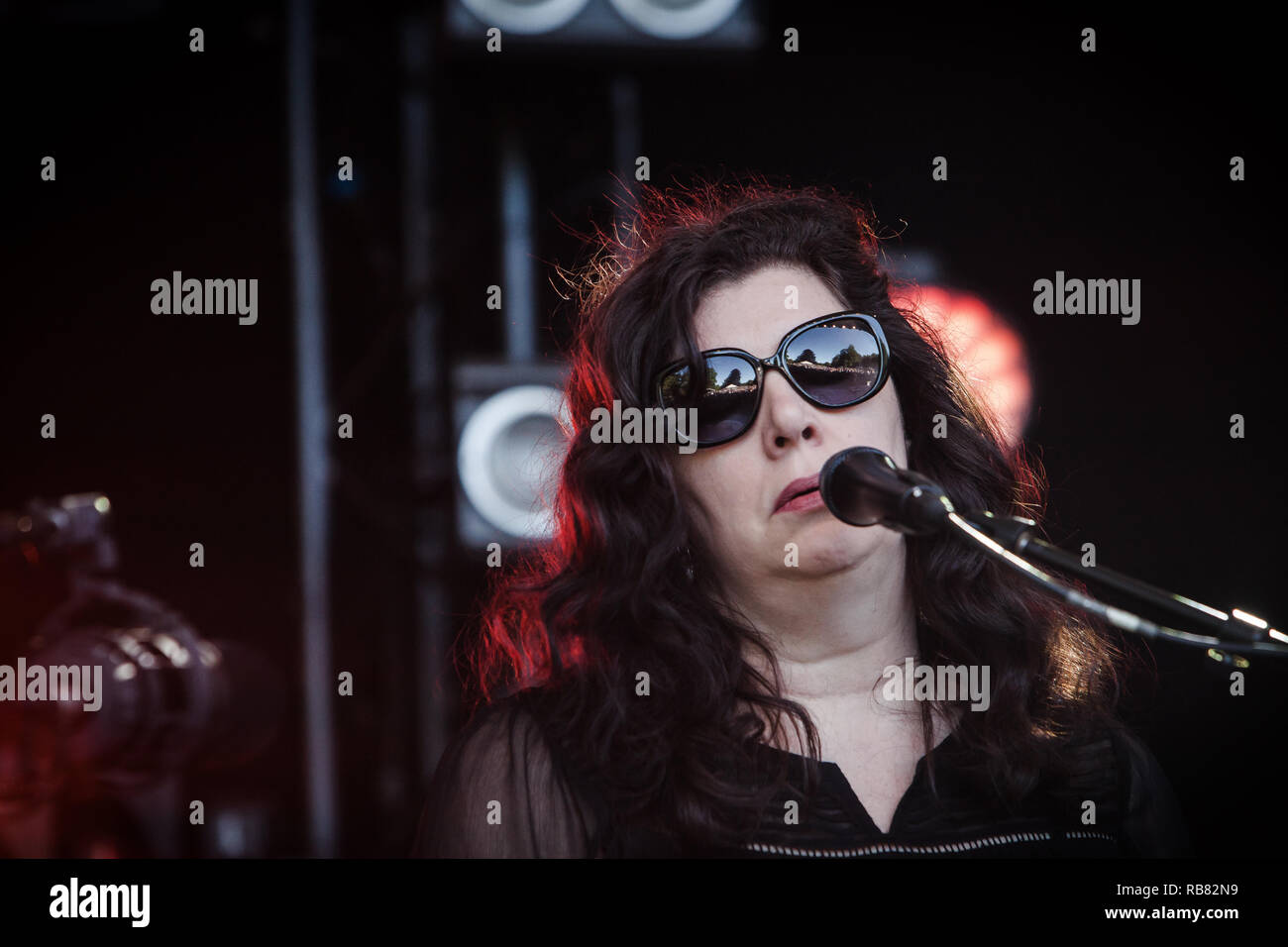 Mimi parker hi-res stock photography and images - Alamy