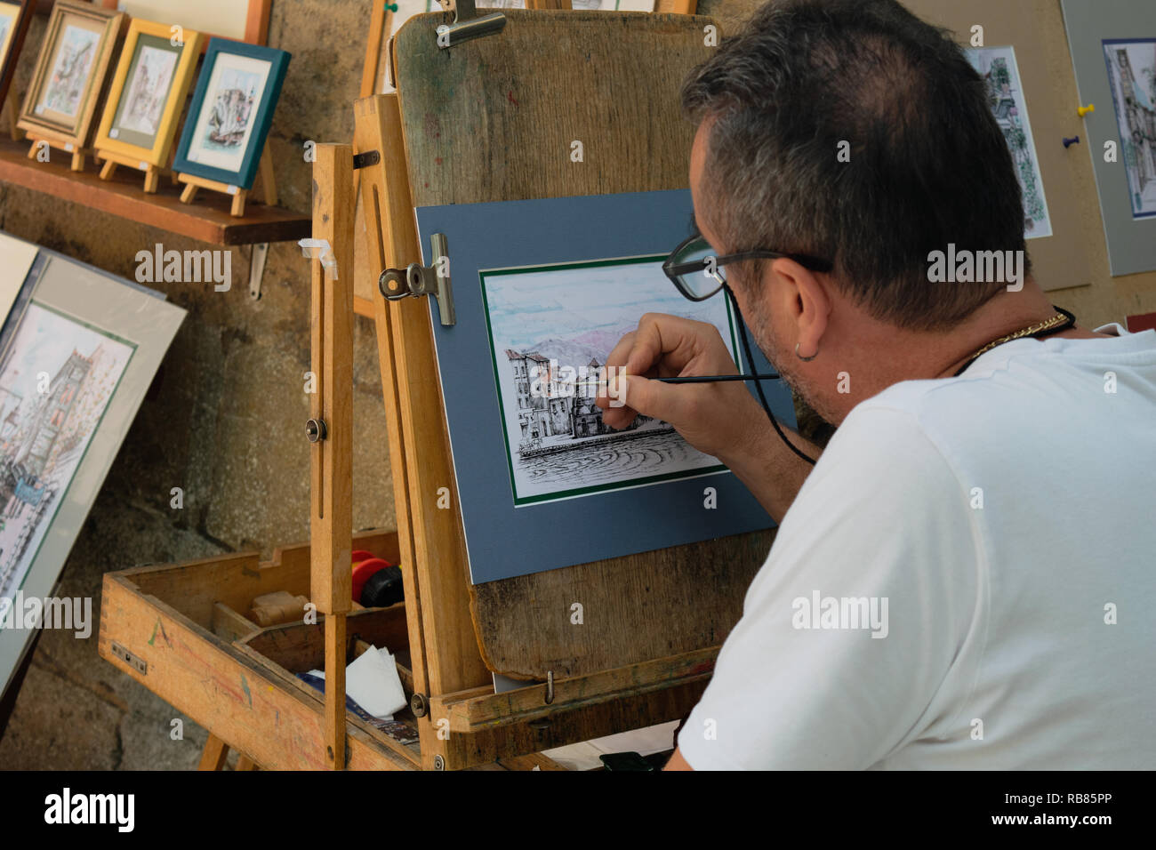 Painter easel hi-res stock photography and images - Alamy