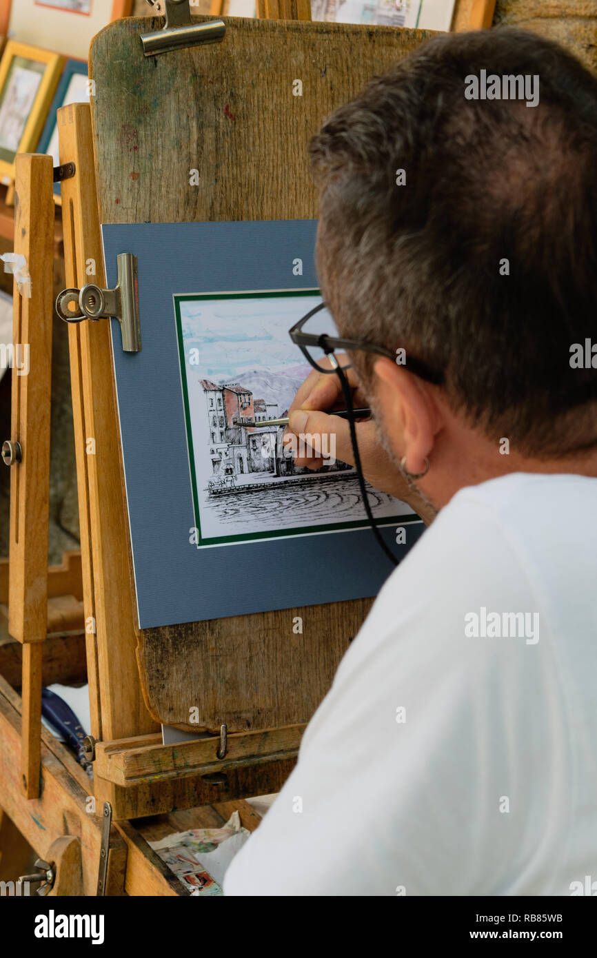 Painter easel hi-res stock photography and images - Alamy