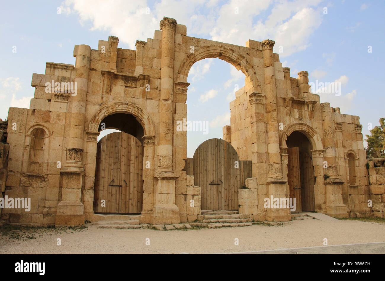 South gate of the Ancient Roman city of Gerasa, modern Jerash, Jordan ...