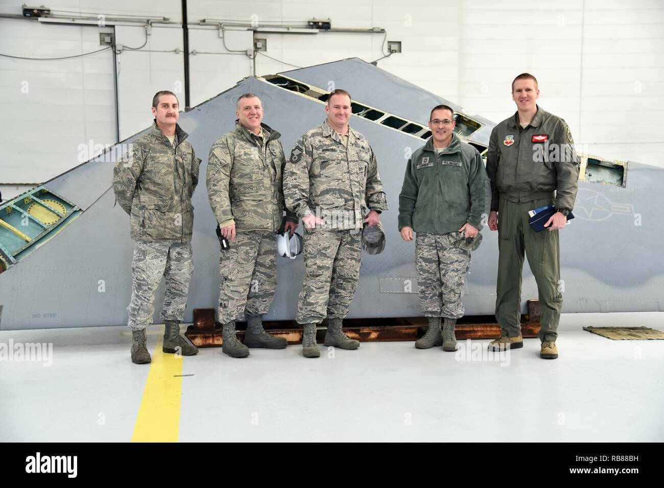 402nd aircraft maintenance group hi-res stock photography and images ...