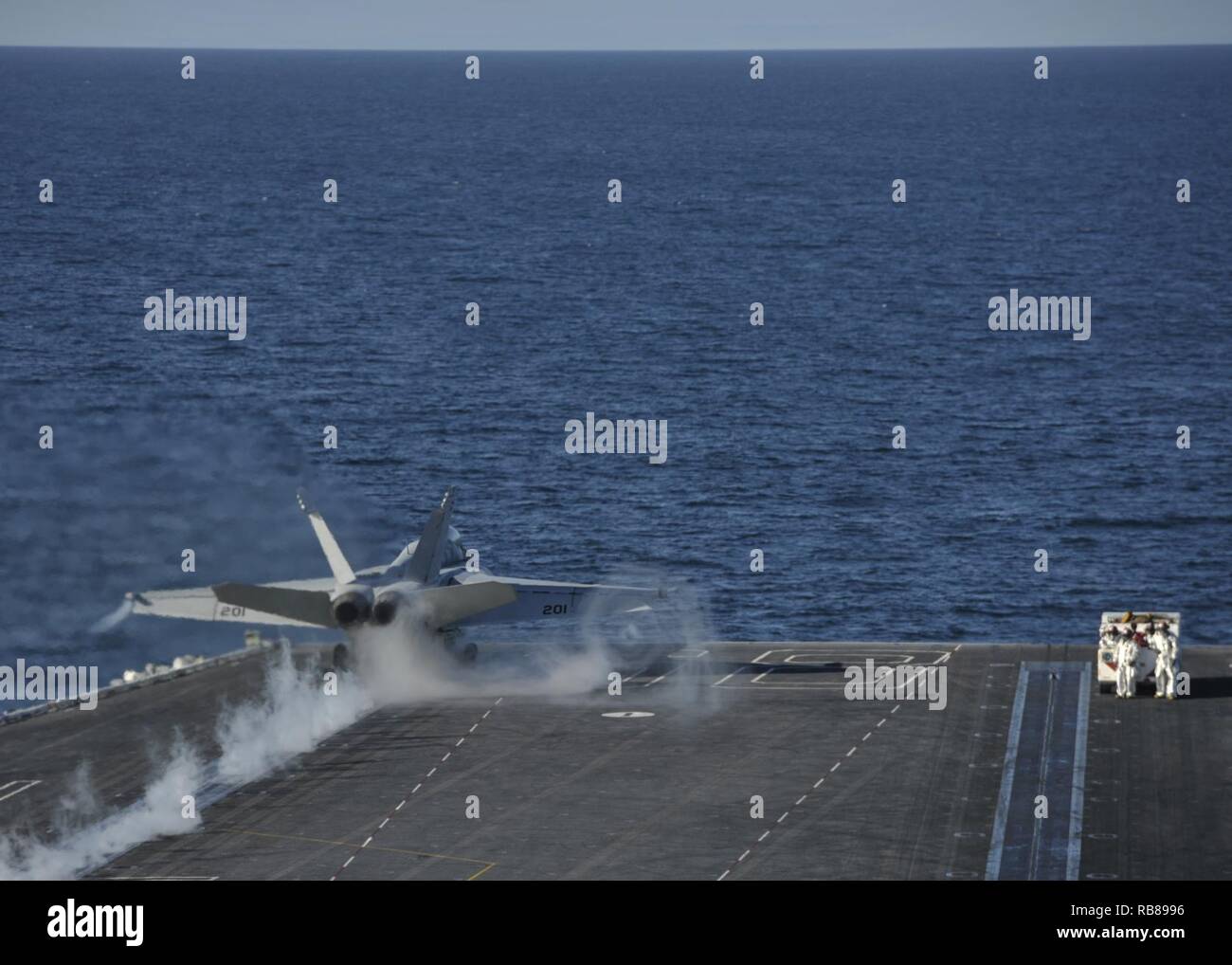 PACIFIC OCEAN (Dec. 8, 2016) An F/A-18E Super Hornet from the Argonauts ...
