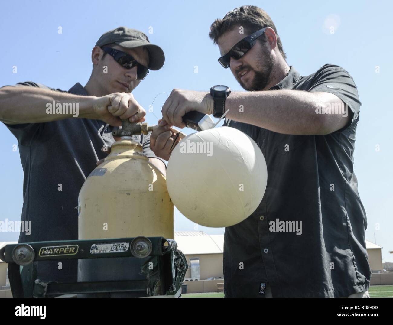 U.S. Air Force Special Operations Weather Technicians, Special ...