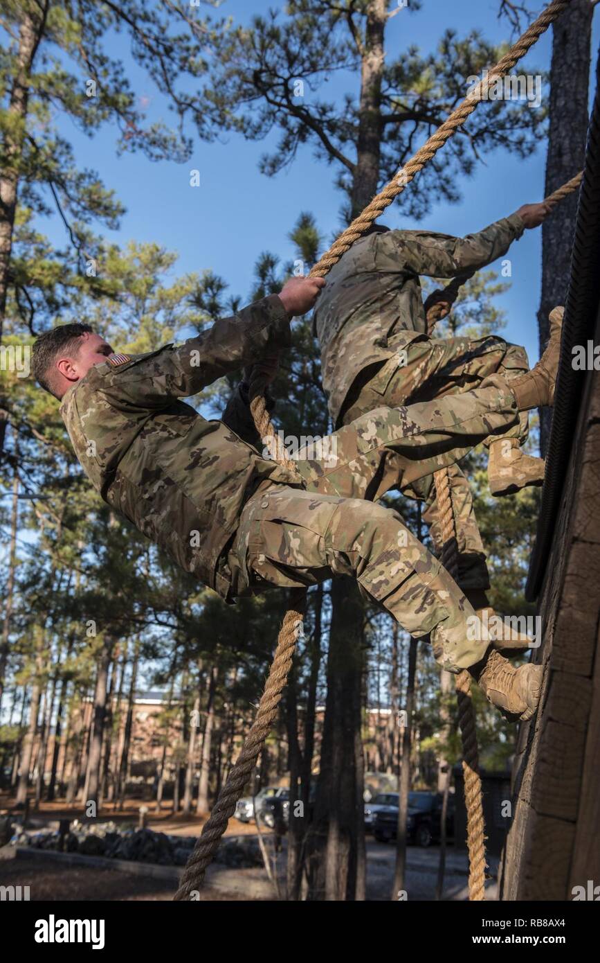 Soldiers participating in the Rubicon Command Team Challenge with the ...