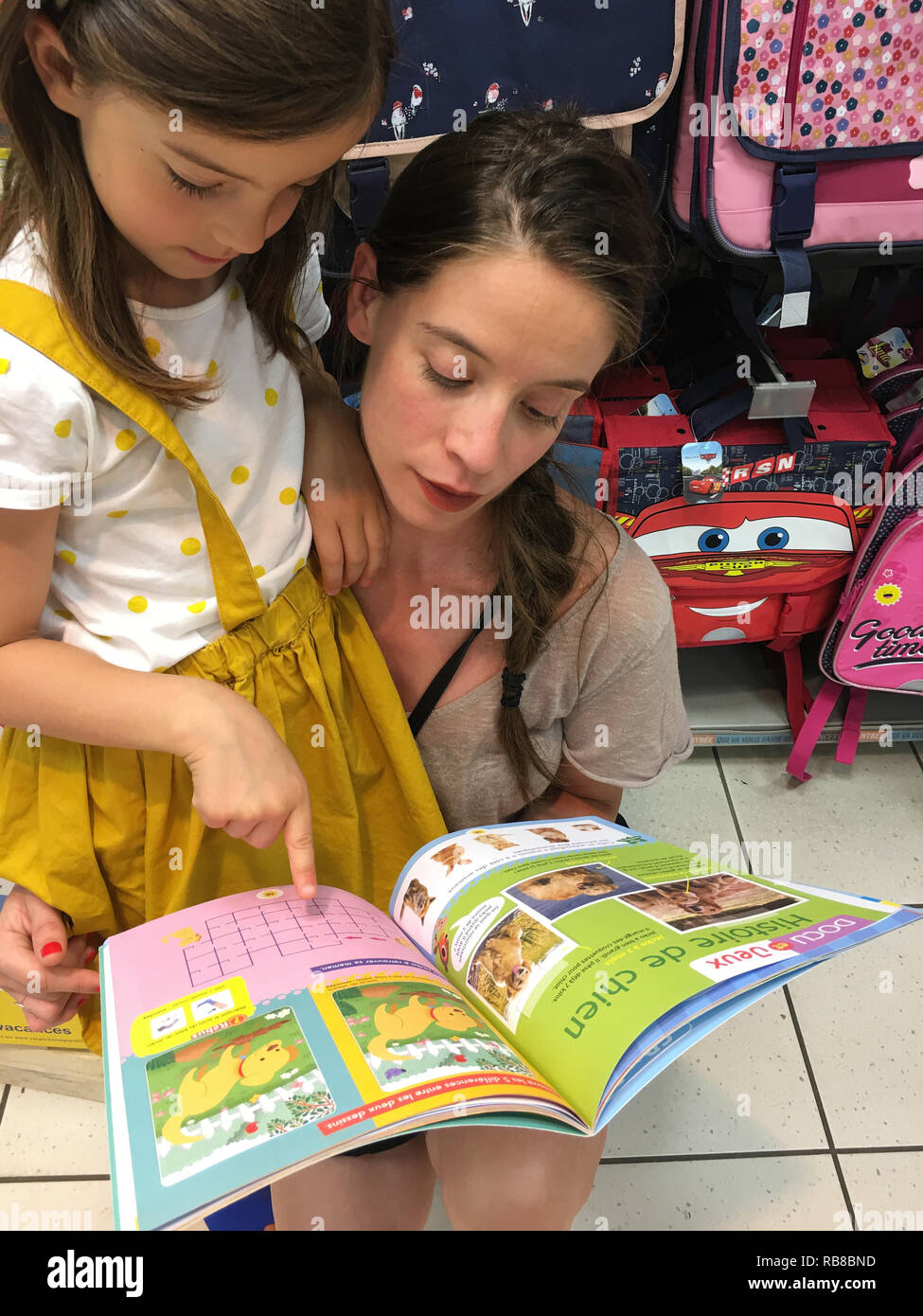 Workbook hi-res stock photography and images - Alamy