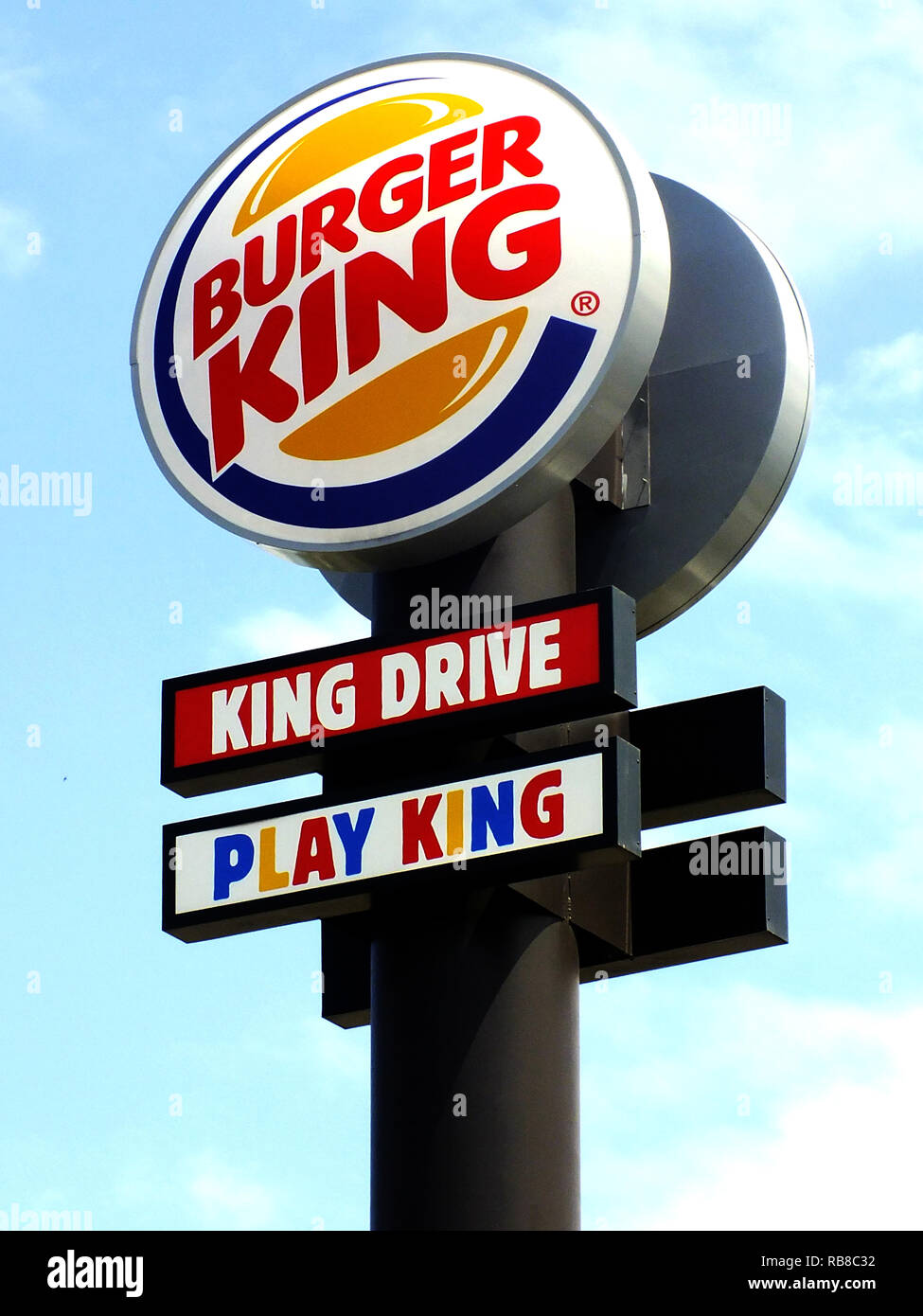 Fast food restaurants signs hi-res stock photography and images - Alamy