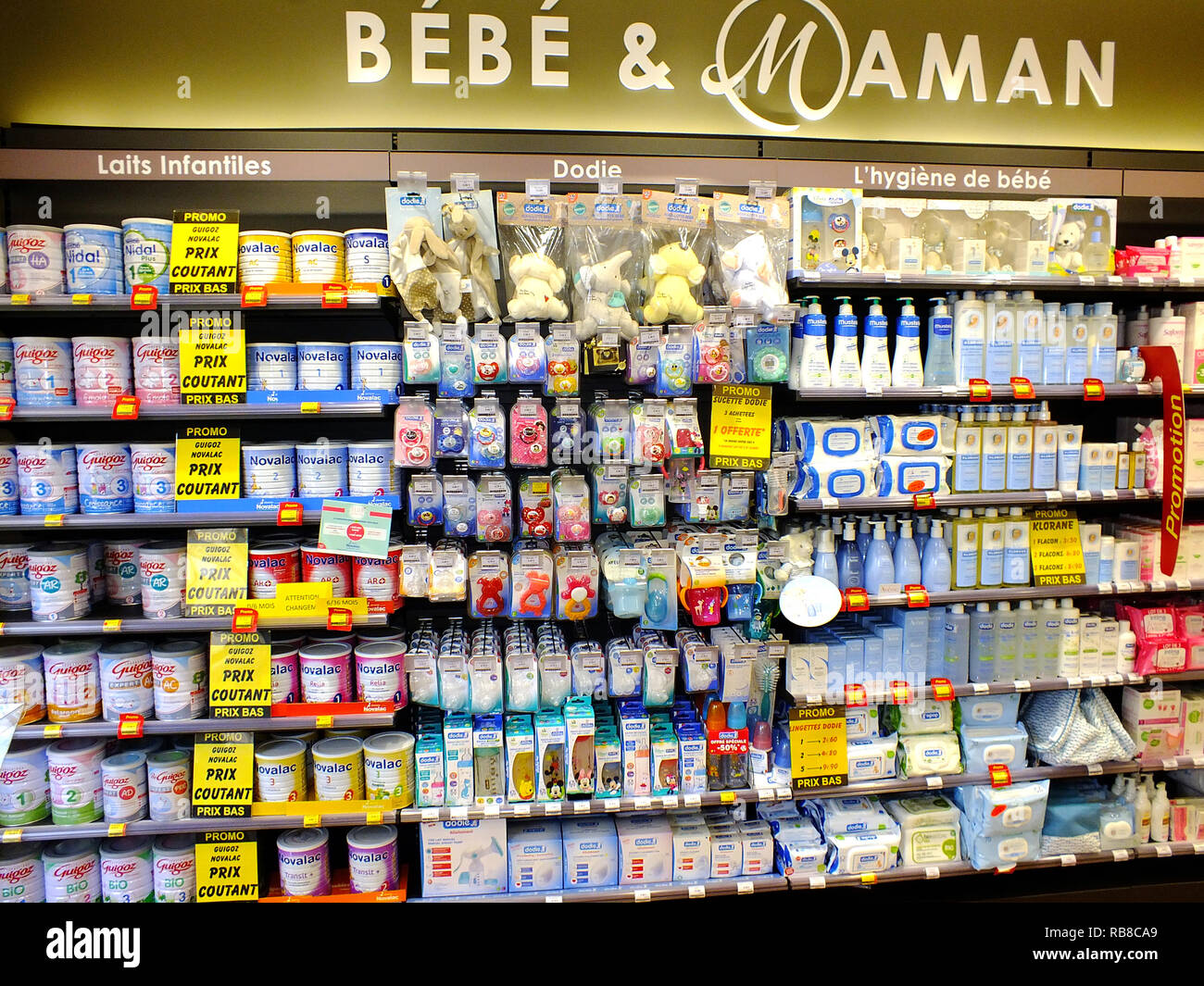 Baby formulas hi-res stock photography and images - Alamy