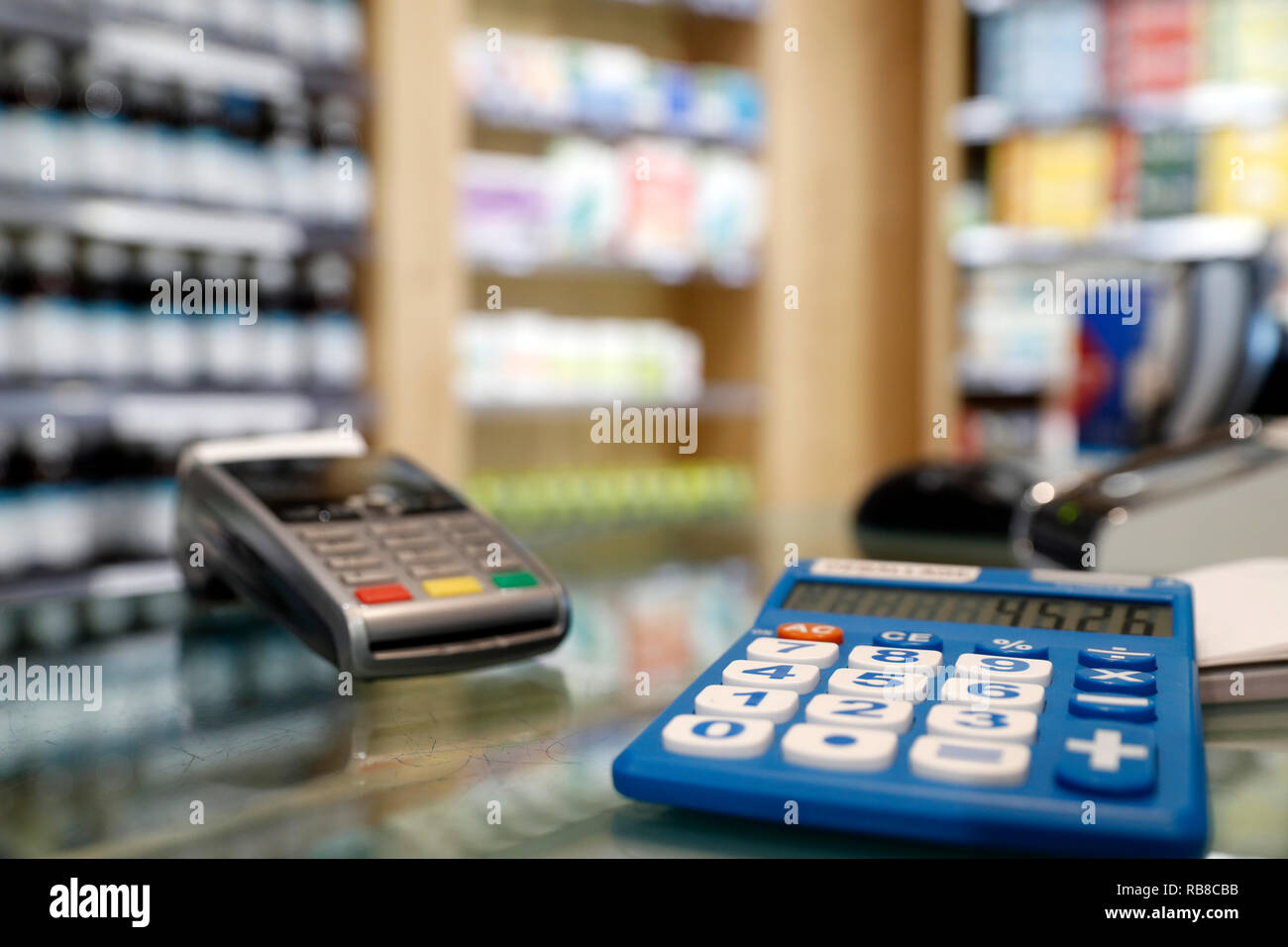 Pharmacy counter hi-res stock photography and images - Alamy