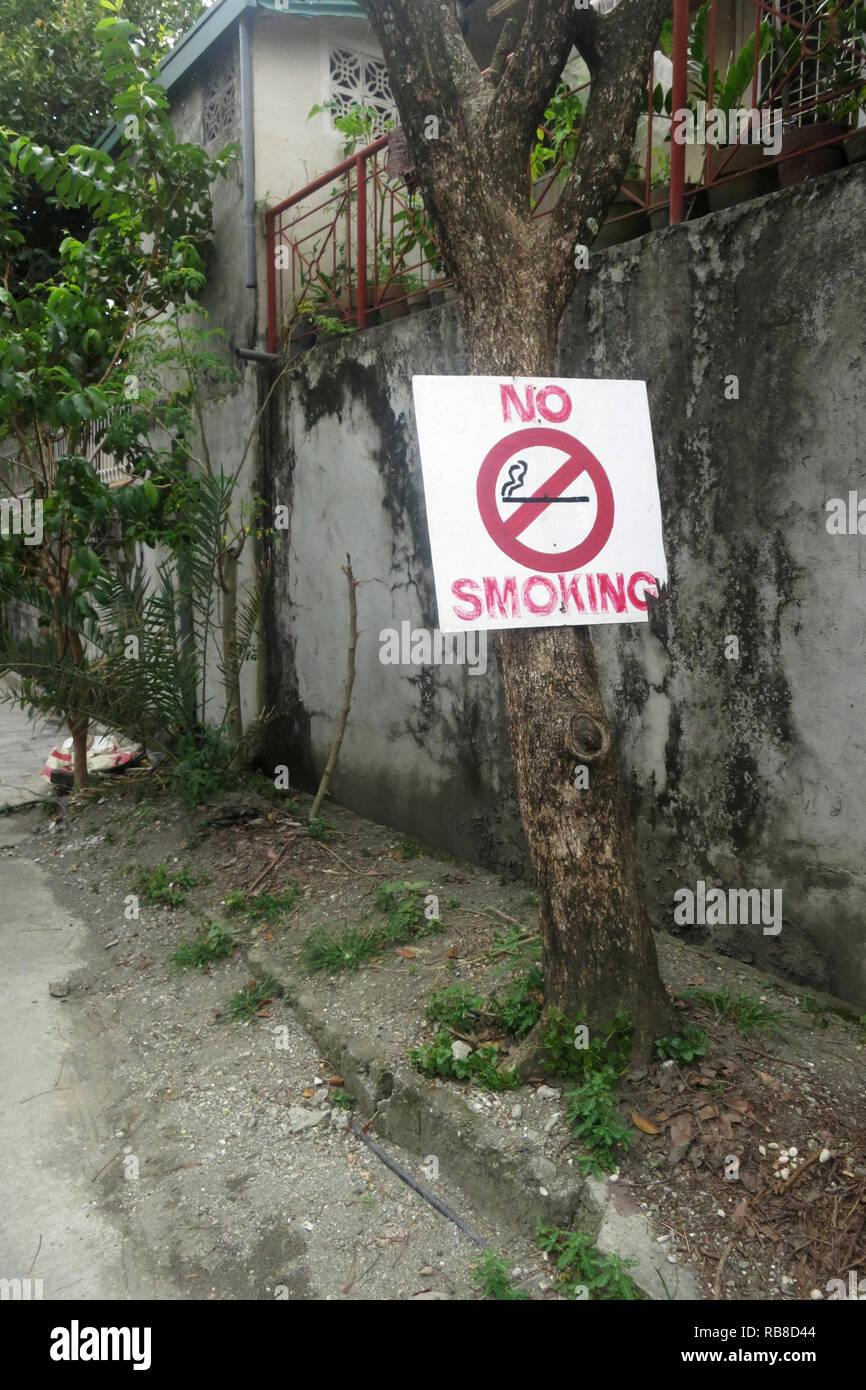 No smoking in Philippines Stock Photo - Alamy