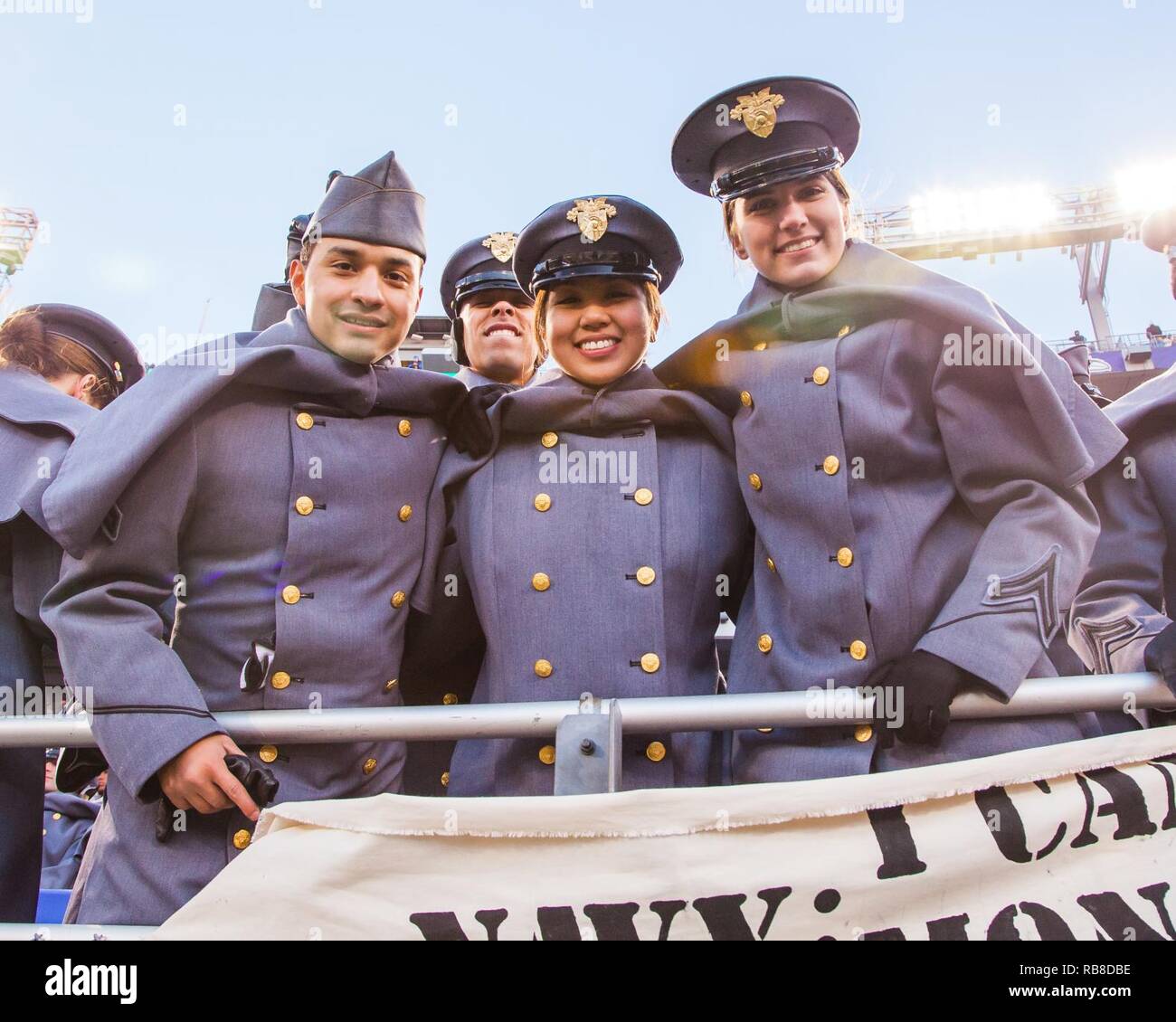 U.S. Military Academy cadets show their support for Army West Point ...