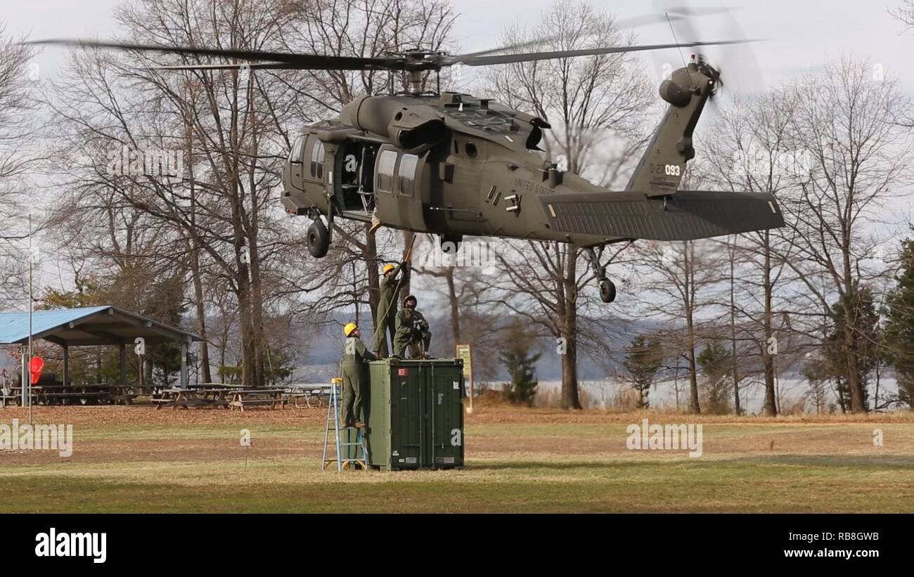 Embarkation specialist Marines with Chemical Biological Incident ...