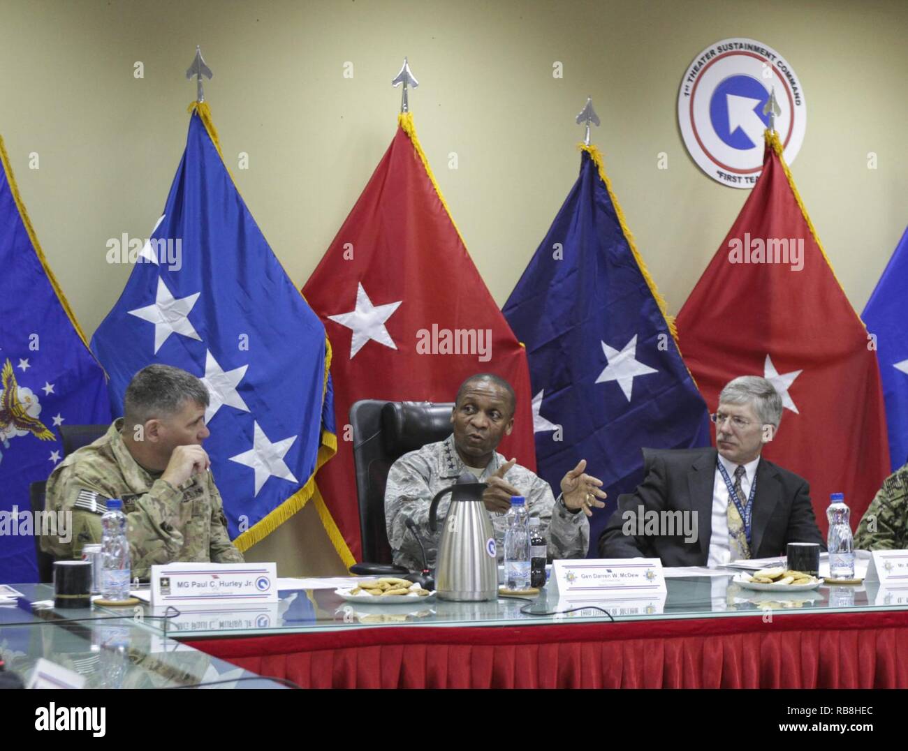 U s transcom commanding general hi-res stock photography and images - Alamy
