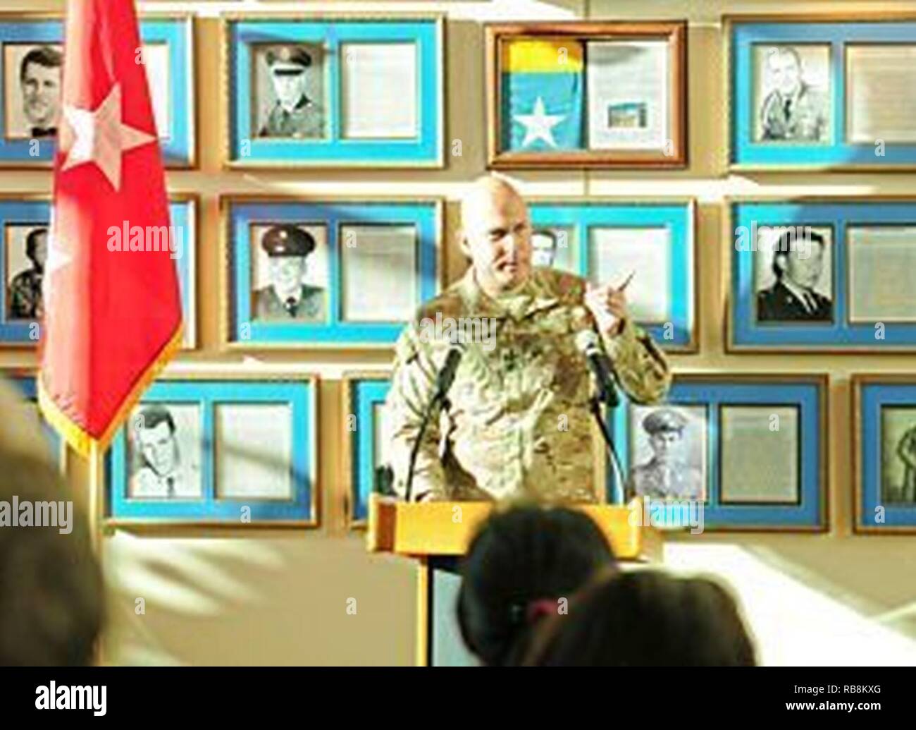 Former 4th Infantry Division and Fort Carson commanding general, Lt ...