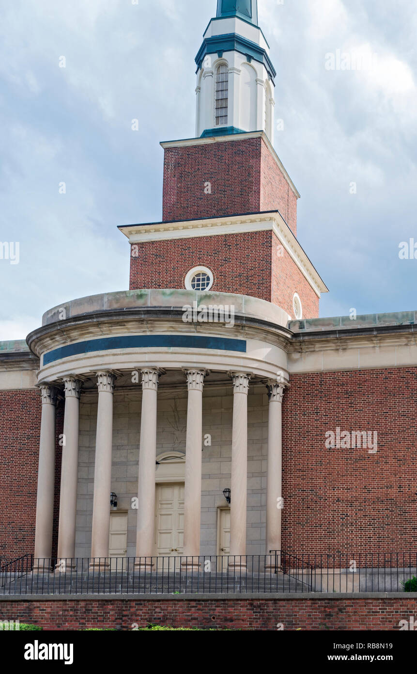 Front portico hi-res stock photography and images - Alamy