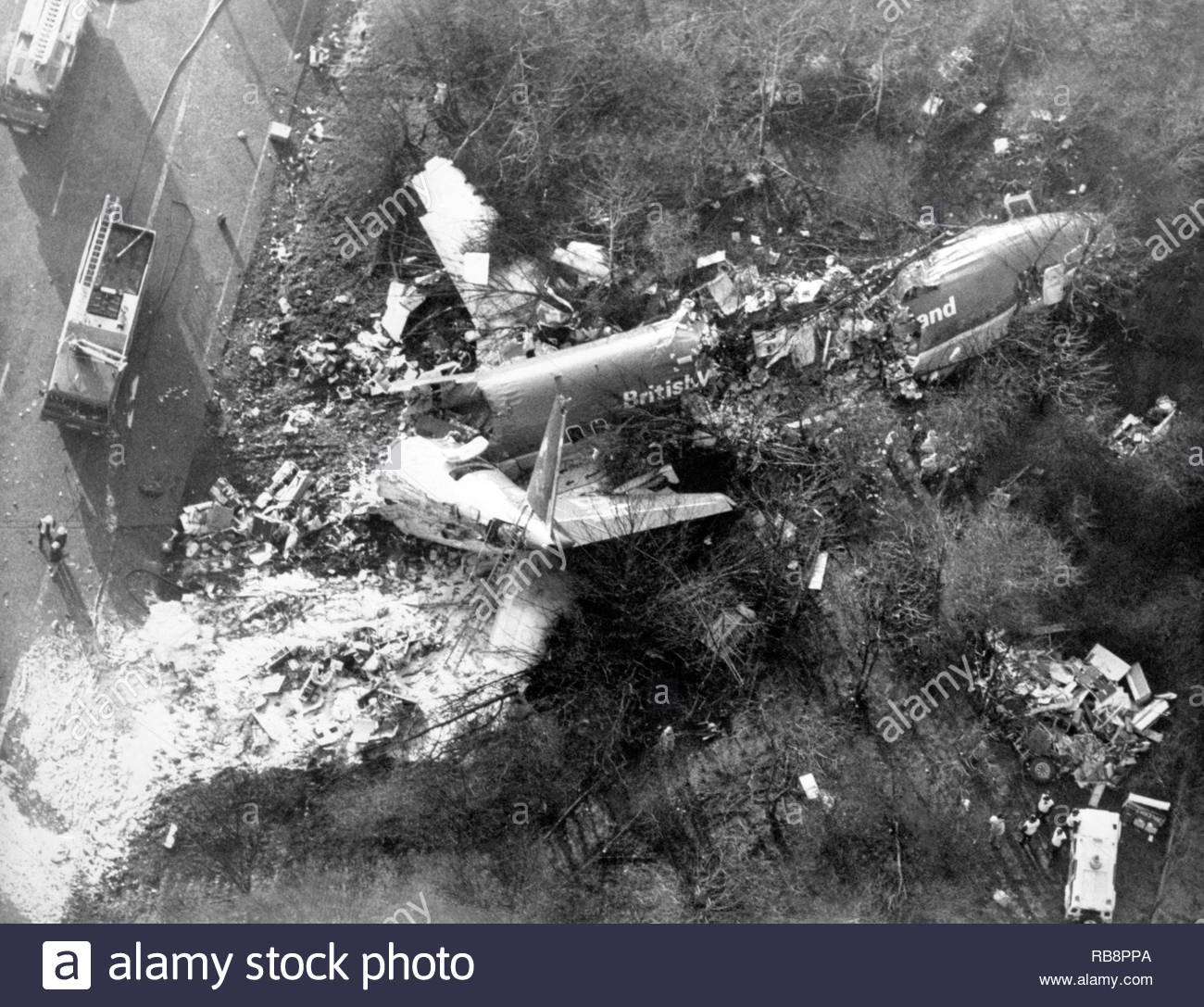 British Midlands M1 Plane Crash High Resolution Stock Photography and ...