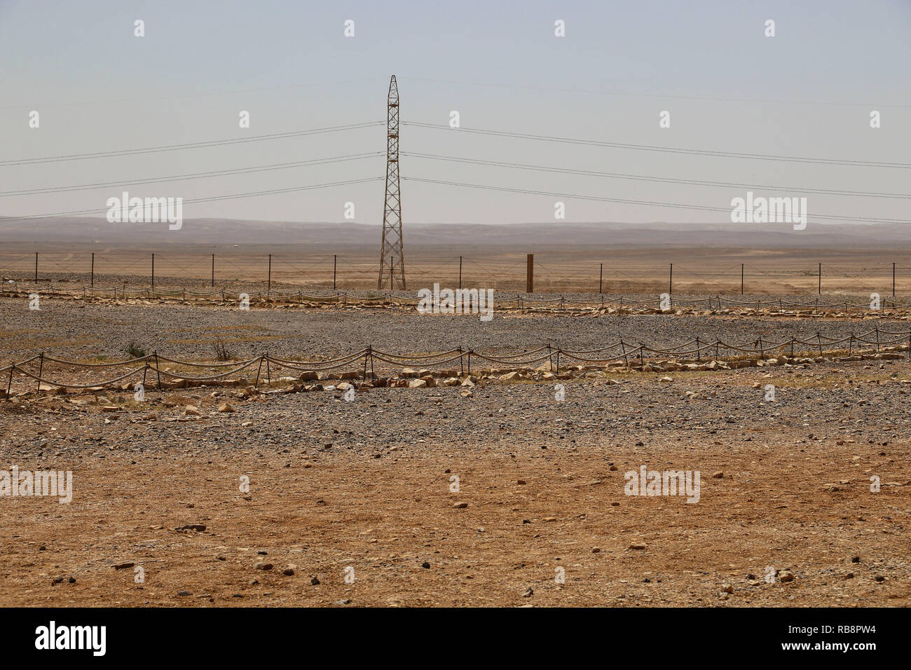 Saudi arabia electricity pylons hi-res stock photography and images - Alamy Saudi arabia electricity pylons hi-res stock photography and images - Alamy