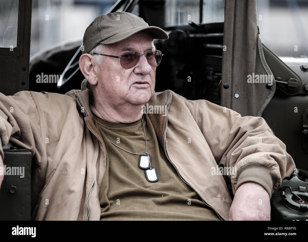 Ww2 military uniforms hi-res stock photography and images - Alamy
