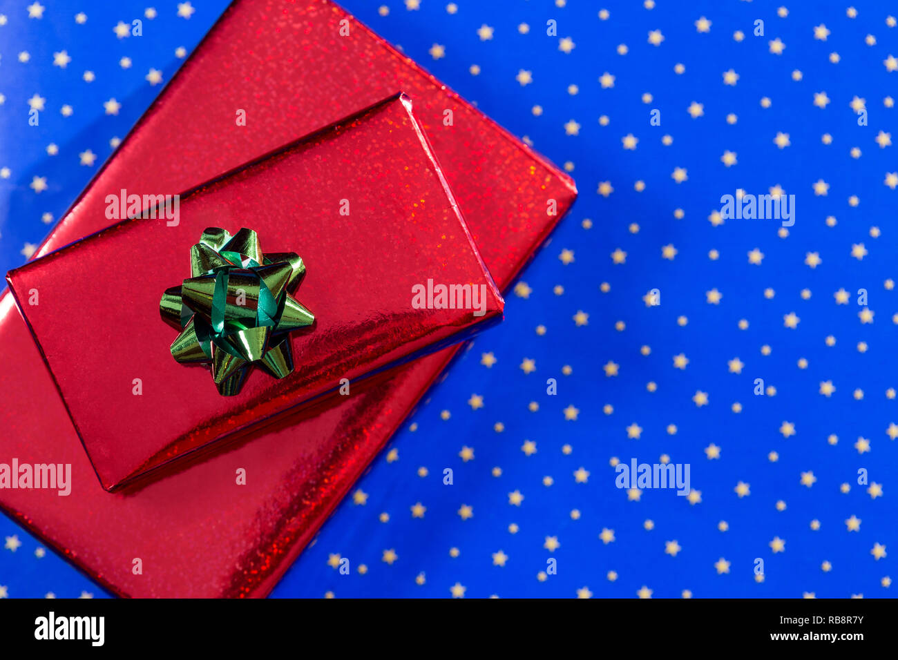 Handmade gift wrap hi-res stock photography and images - Alamy