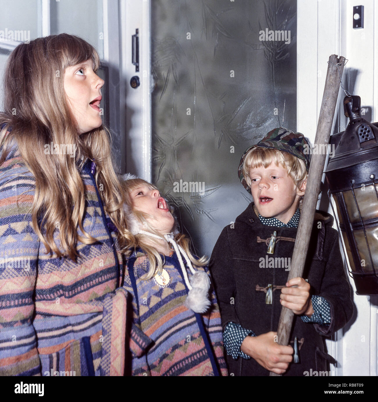 Singing at front door hi-res stock photography and images - Alamy