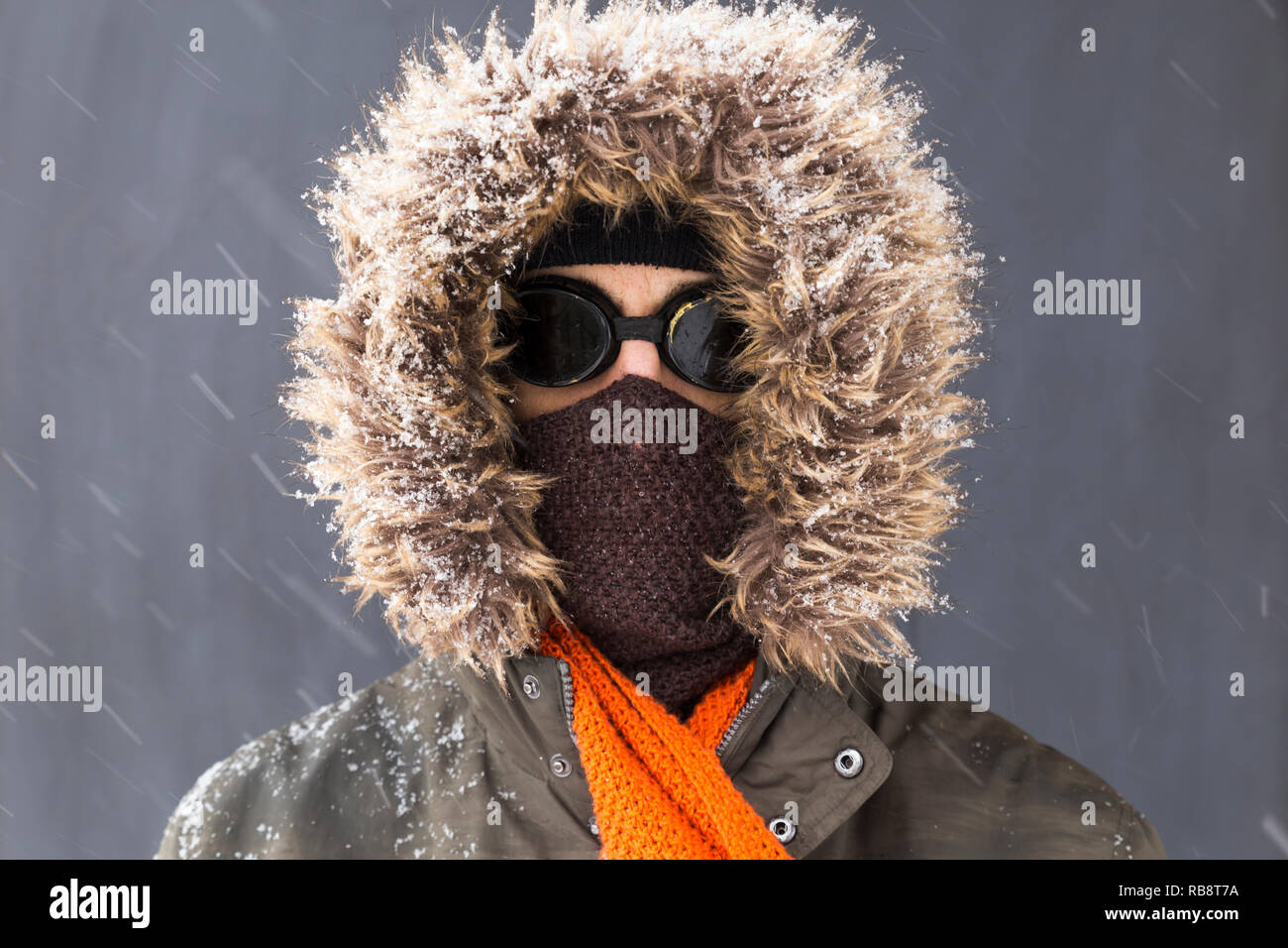Explorer snow goggles hi-res stock photography and images - Alamy