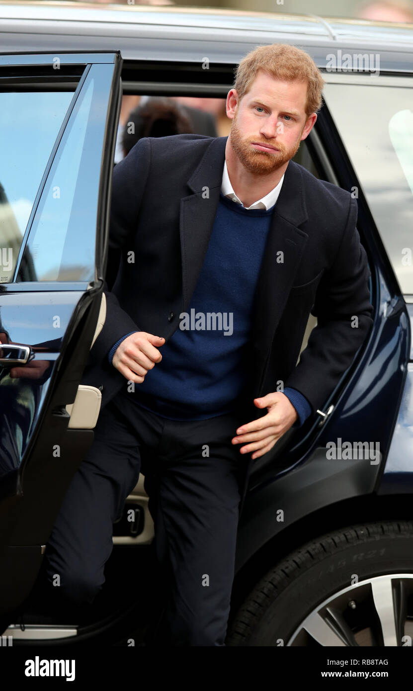 Range rover wales hi-res stock photography and images - Alamy