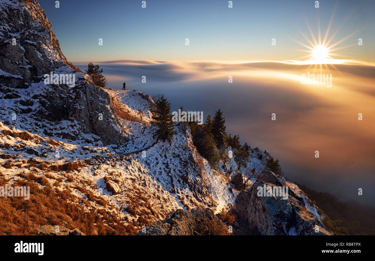 Sun mountain hi-res stock photography and images - Alamy