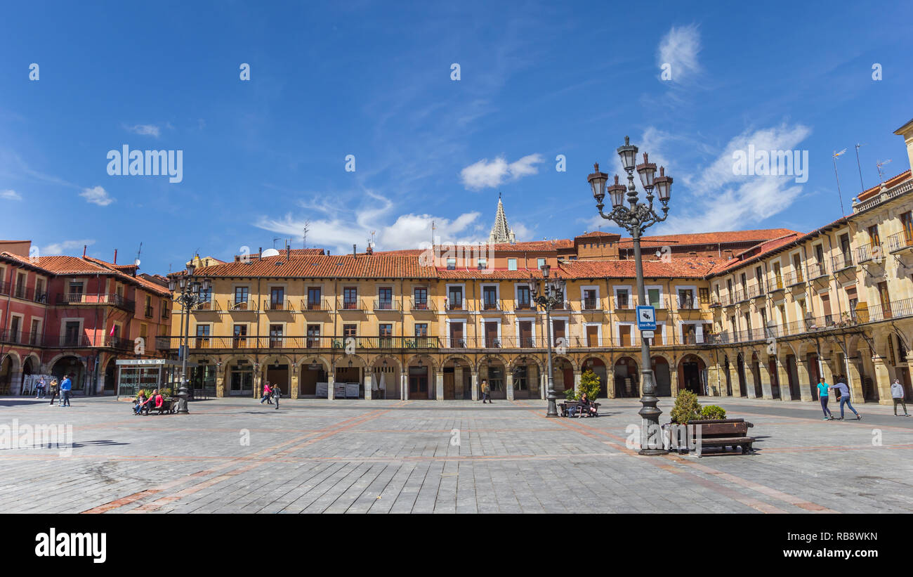 Colorful historic buildings at the Plaza Mayor of Leon, Spain Stock ...