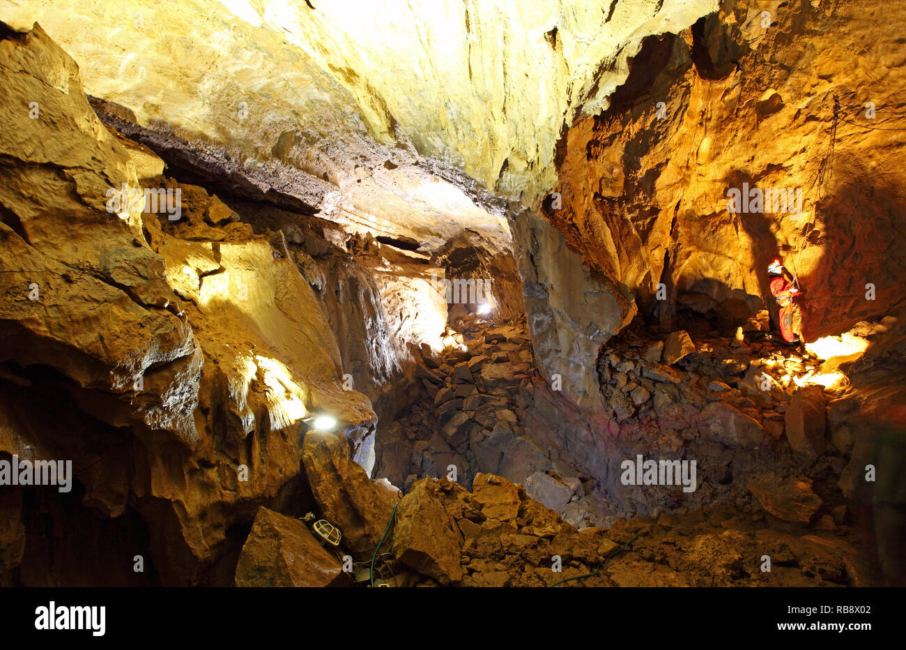 Scary cave hi-res stock photography and images - Alamy