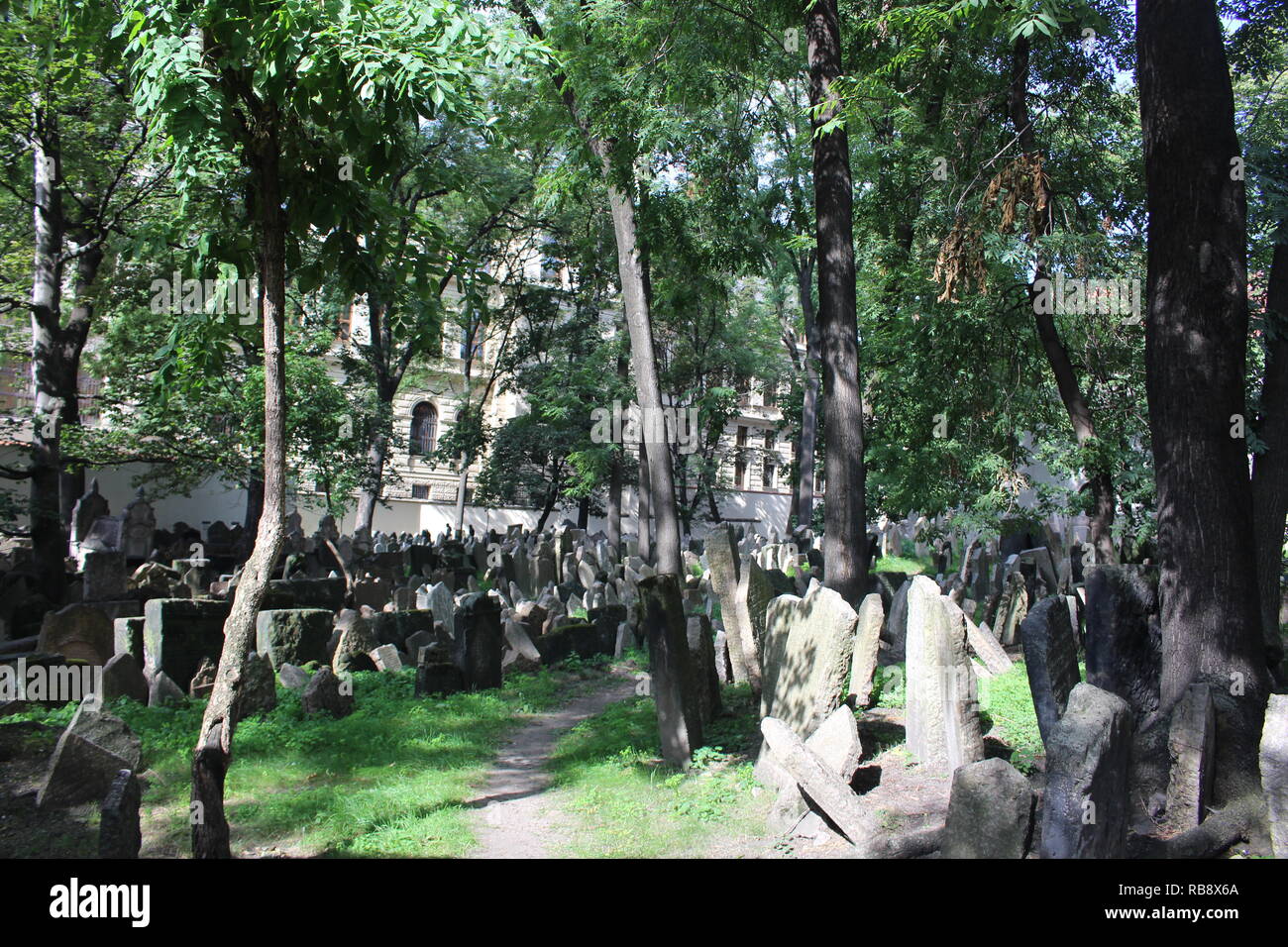 Old Jewish Cemetery, Prague Stock Photo - Alamy