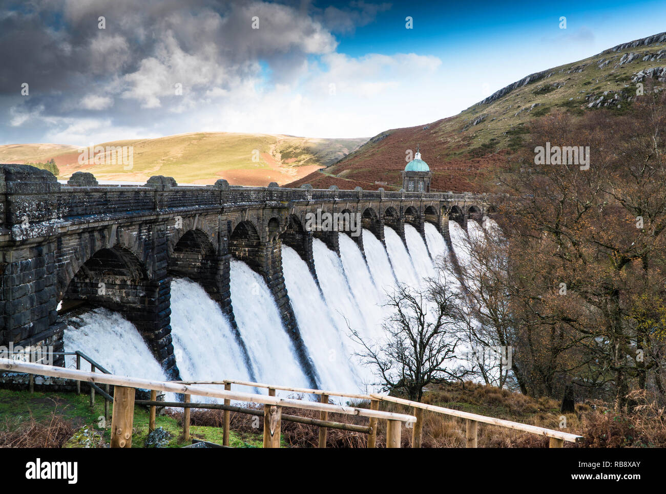 Elan valley aqueduct hi-res stock photography and images - Alamy
