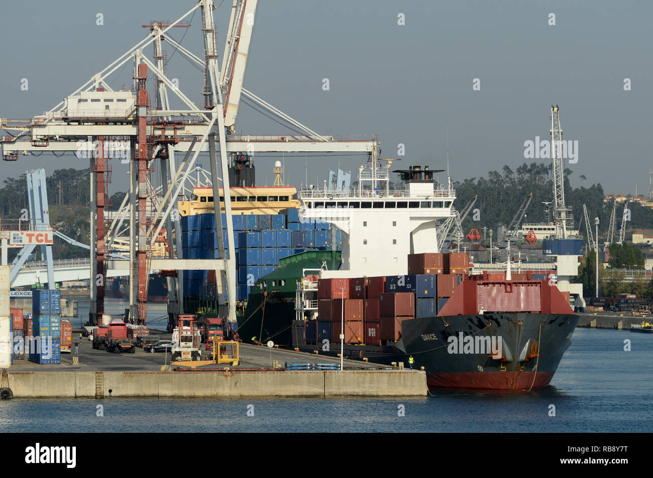 Leixoes harbour hi-res stock photography and images - Alamy