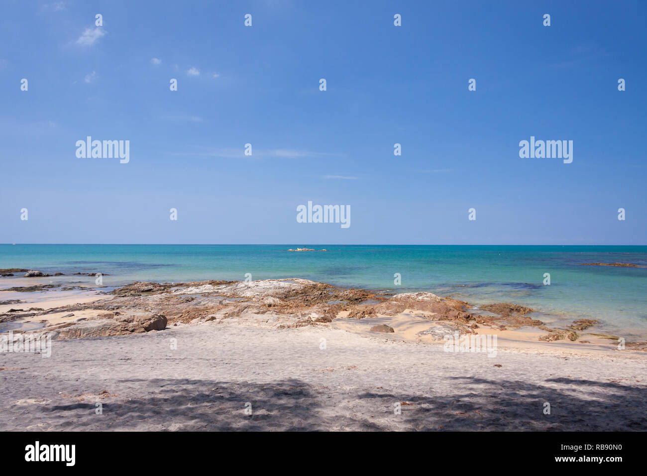 Rock sunny blue sky hi-res stock photography and images - Alamy