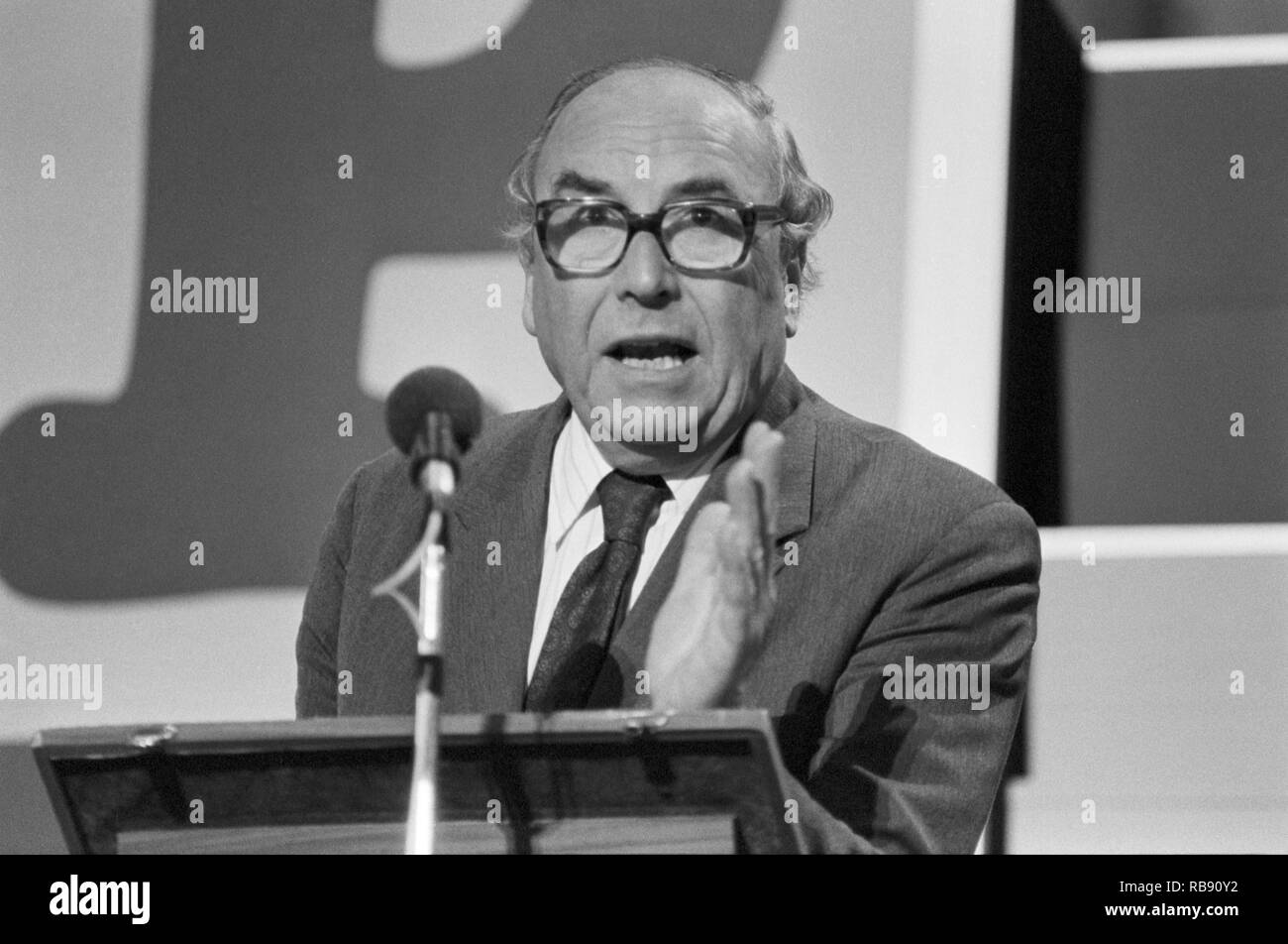 Sdp leader roy jenkins Black and White Stock Photos & Images - Alamy