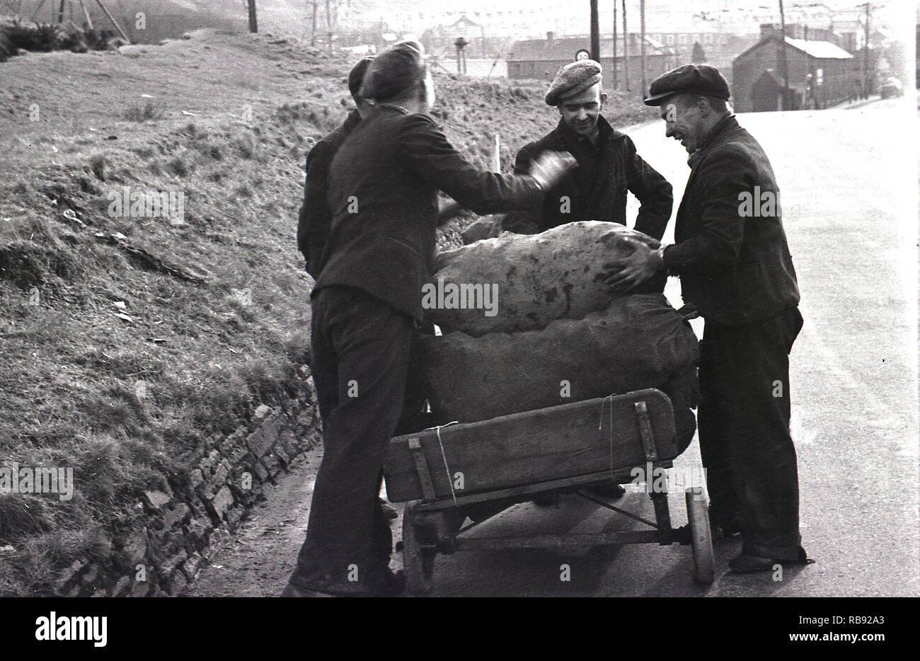 Ww2 mines hi-res stock photography and images - Alamy
