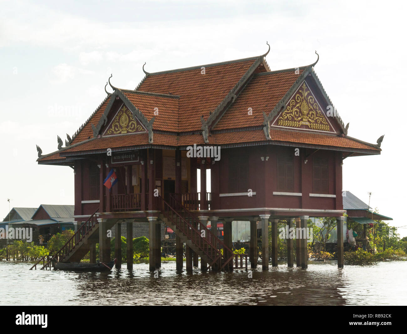 Temple in kompong phluk stilted village hi-res stock photography and ...