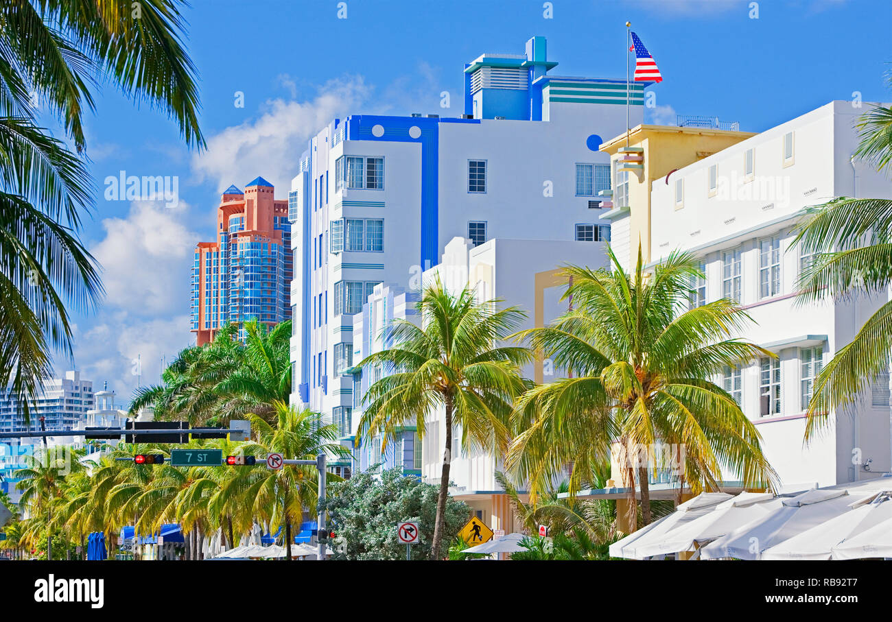 Miami Beach Ocean Drive High Resolution Stock Photography and Images ...