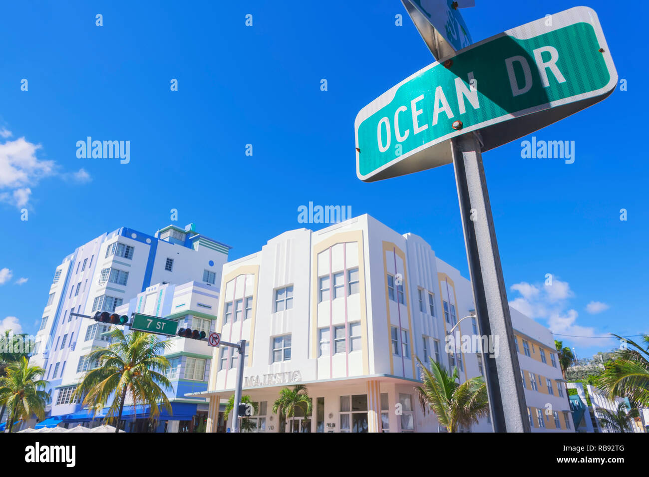 Miami Beach Ocean Drive High Resolution Stock Photography and Images ...