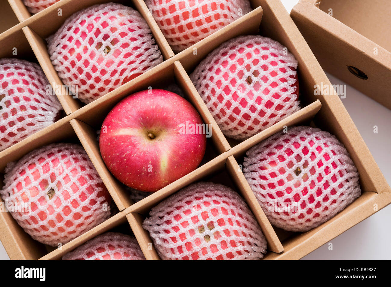 Apple foam net hi-res stock photography and images - Alamy