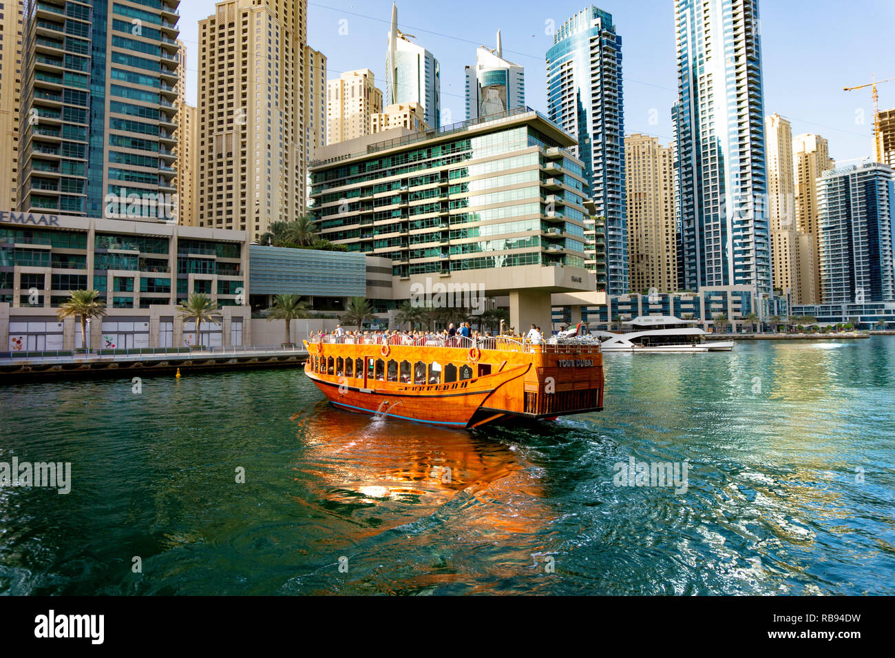 Marina dhow cruise hi-res stock photography and images - Alamy