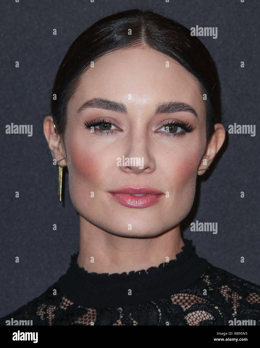 BEVERLY HILLS, LOS ANGELES, CA, USA - JANUARY 06: Actress Mallory ...