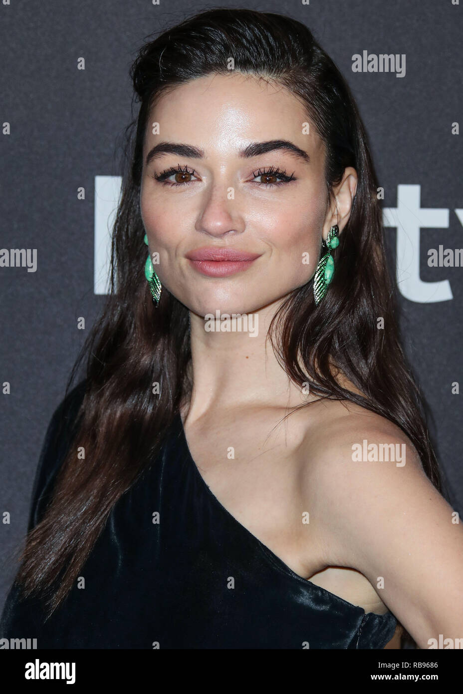 BEVERLY HILLS, LOS ANGELES, CA, USA - JANUARY 06: Actress Crystal Reed ...