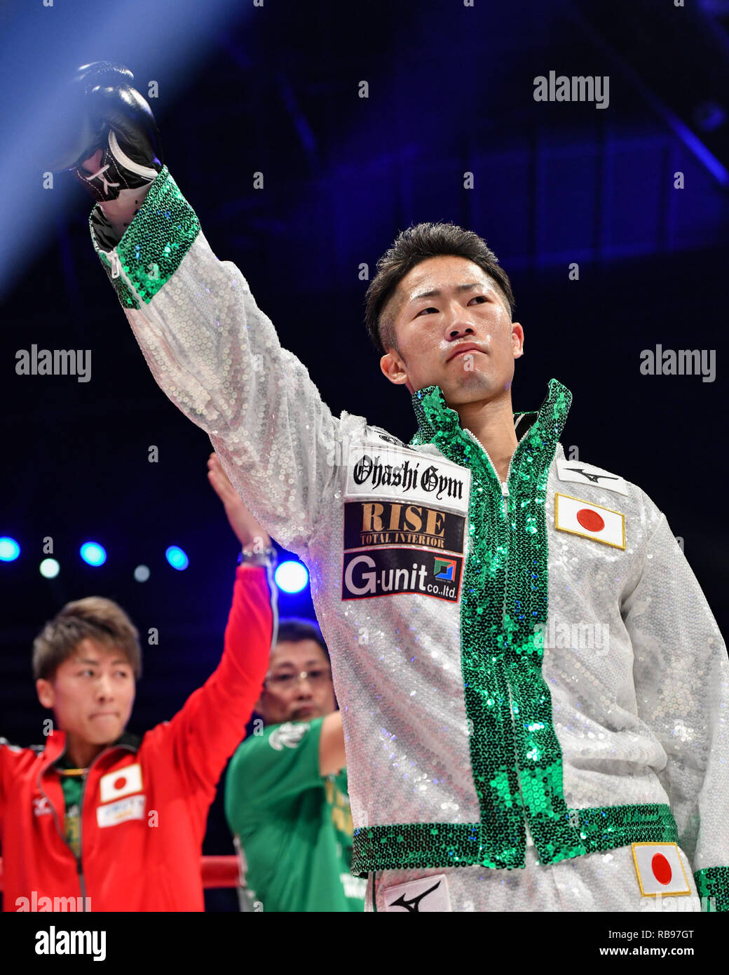 Tokyo, Japan. 30th Dec, 2018. (R-L) Takuma Inoue (JPN), Shingo Inoue ...